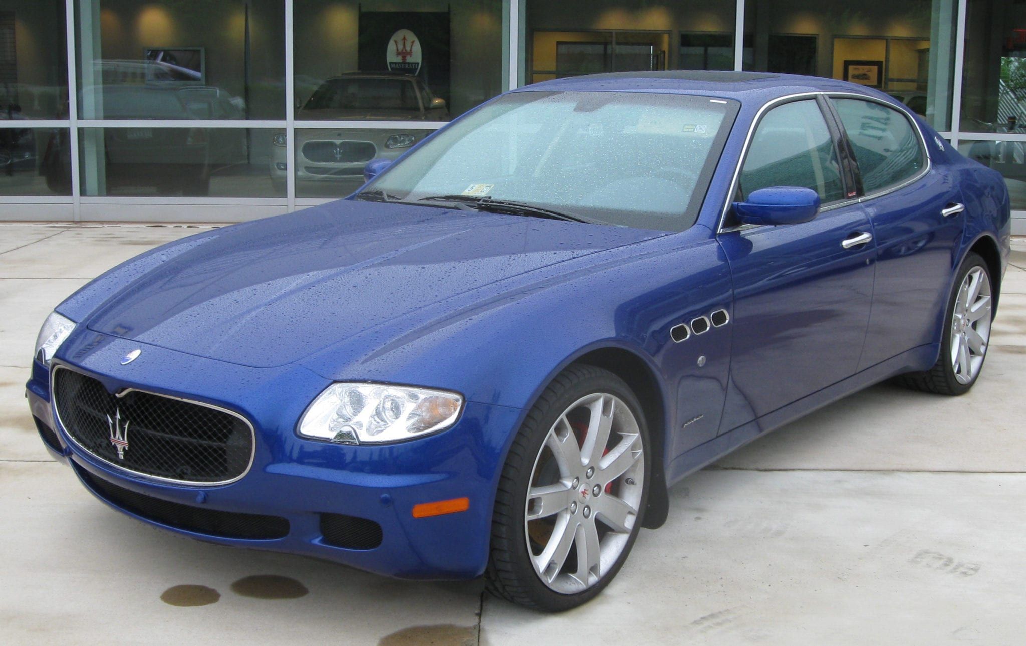 15 Luxury Cars Of The Early 2000s You Can Buy For Pretty Cheap