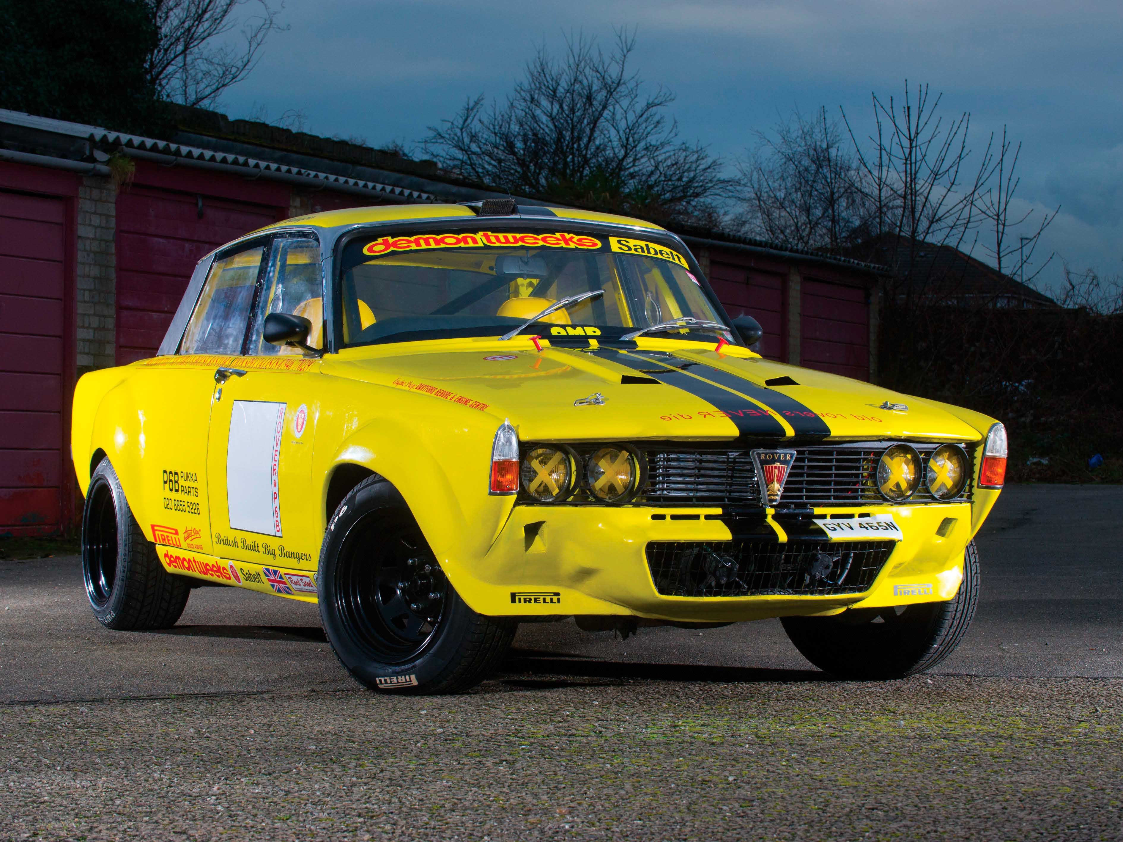 15 Sick Photos Of People's Modified Old Cars