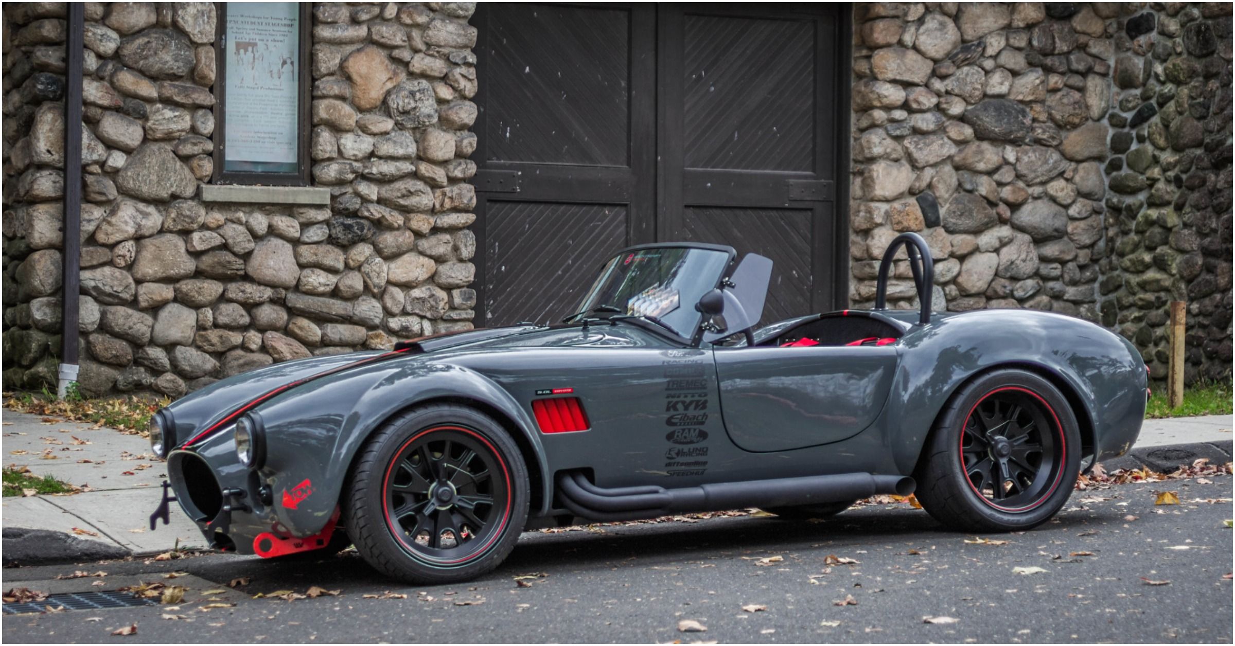 15 Old Sports Cars We Wouldn't Mind Being Seen Driving