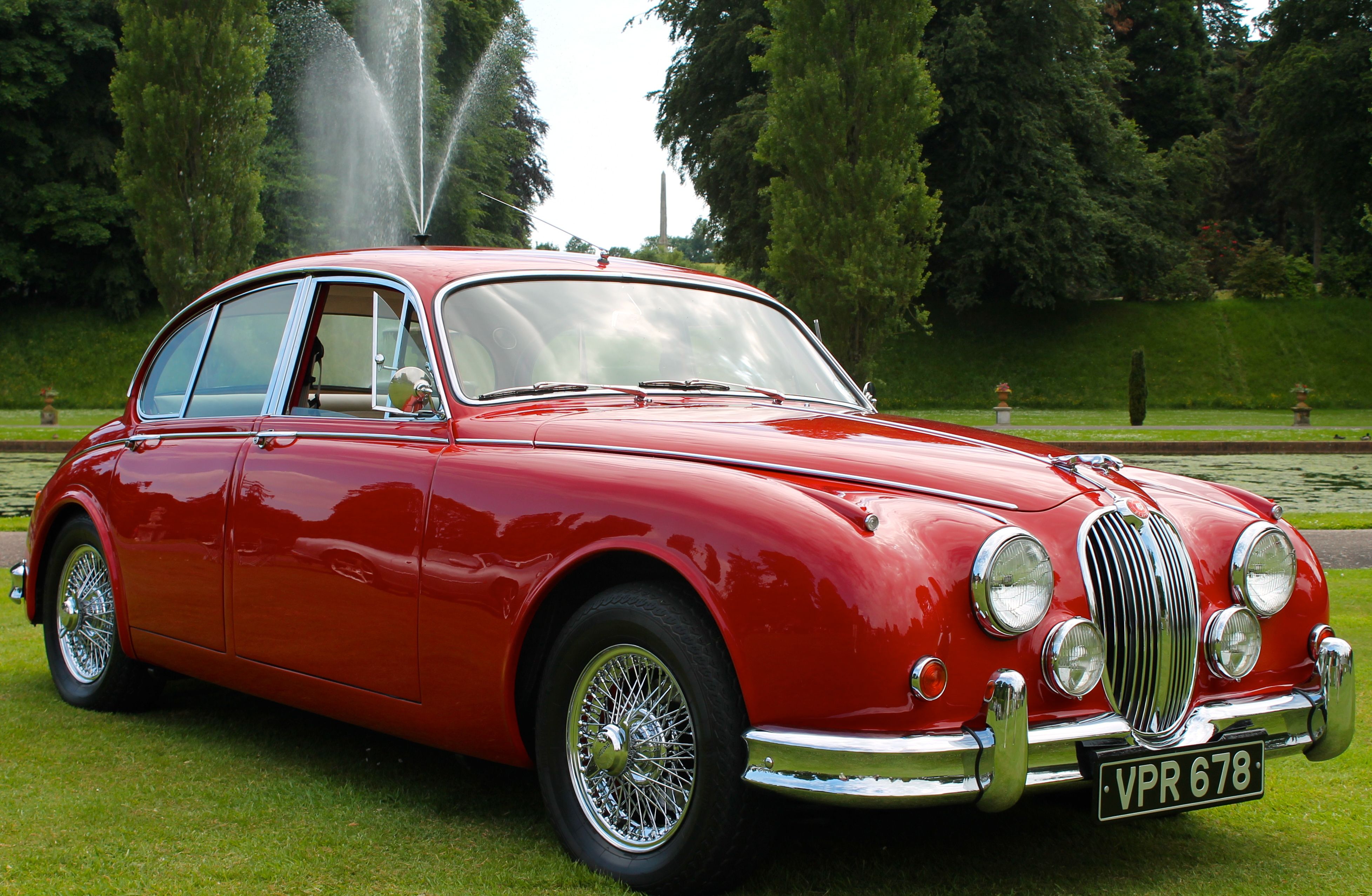 15 British Cars That We Wish We'd Had In The USA