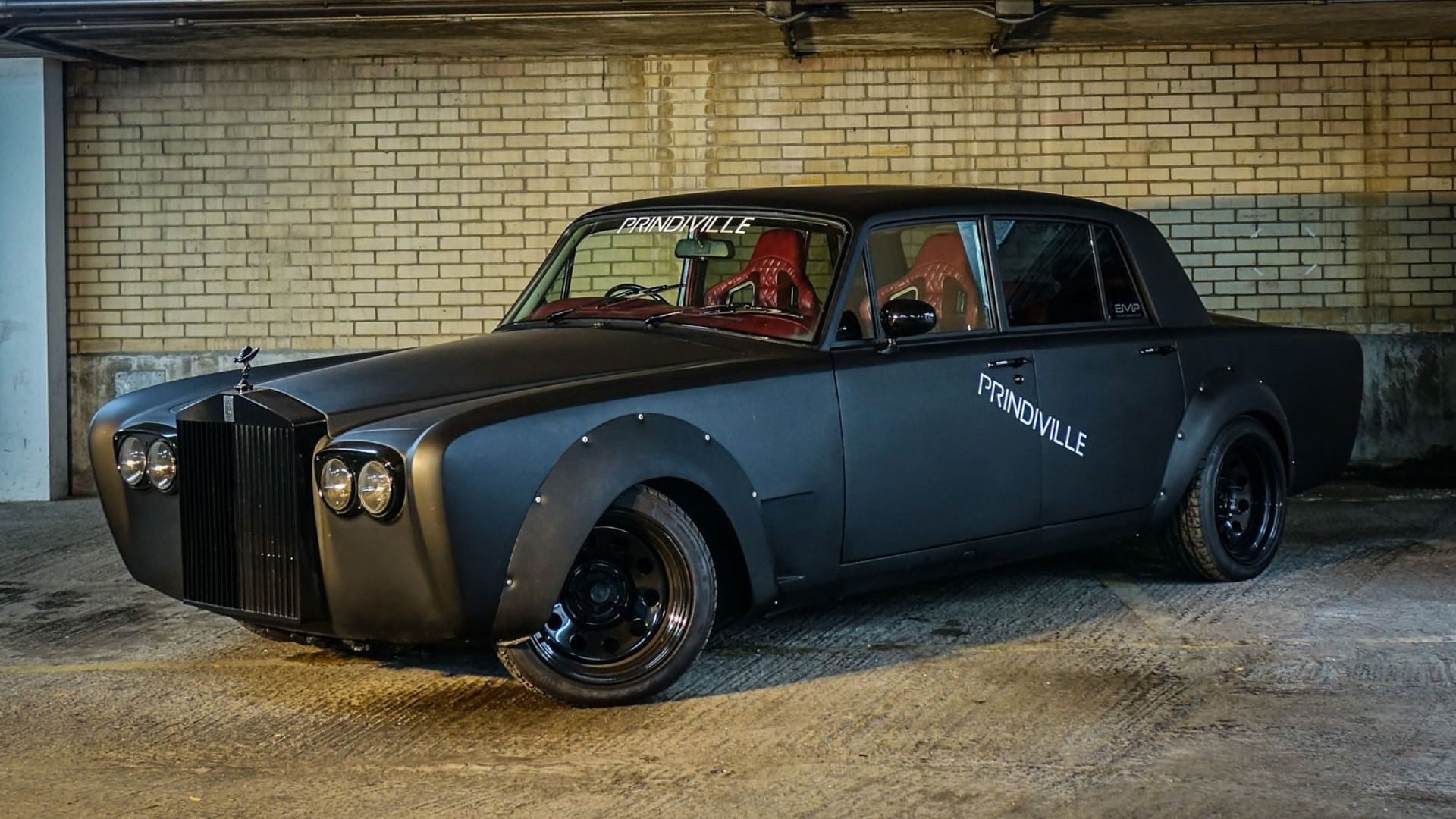 15 Sick Photos Of People's Modified Old Cars