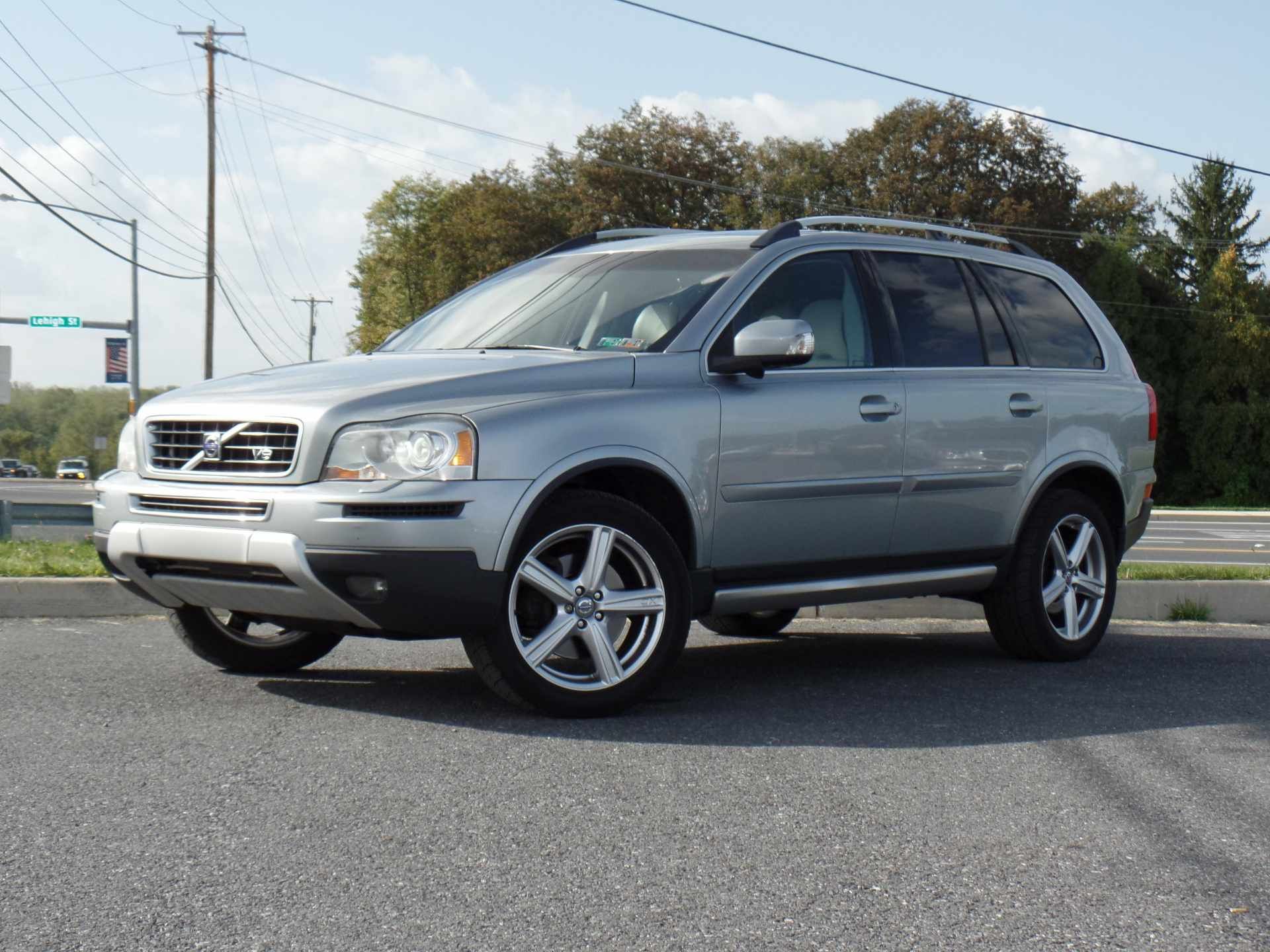15 Luxury Cars Of The Early 2000s You Can Buy For Pretty Cheap