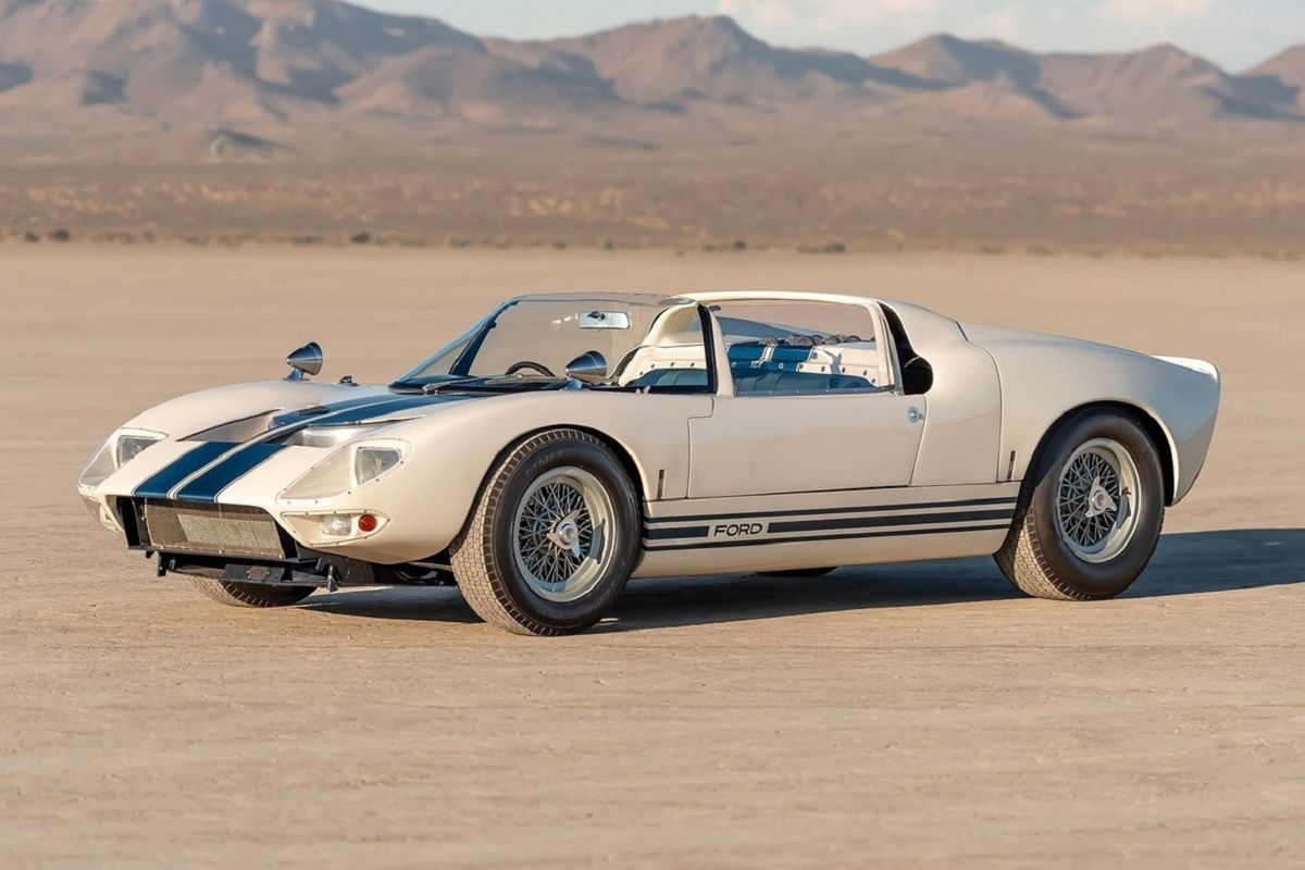 Nostalgia: 15 Stunning Photos To Make You Remember The Original Ford GT40