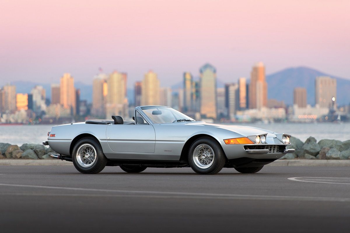 15 Fastest Classic Cars We'd Collect Today