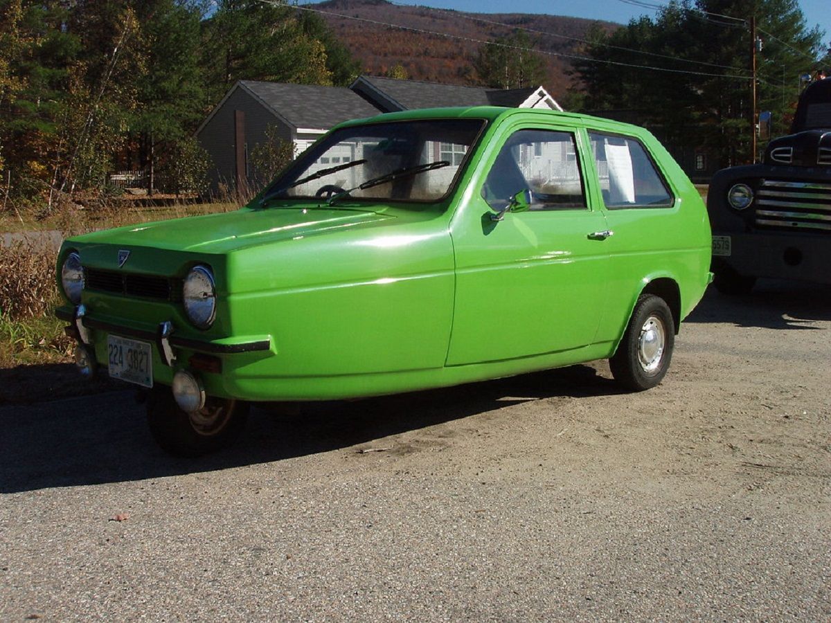 15 Cars Companies Did Nothing But Waste Time On