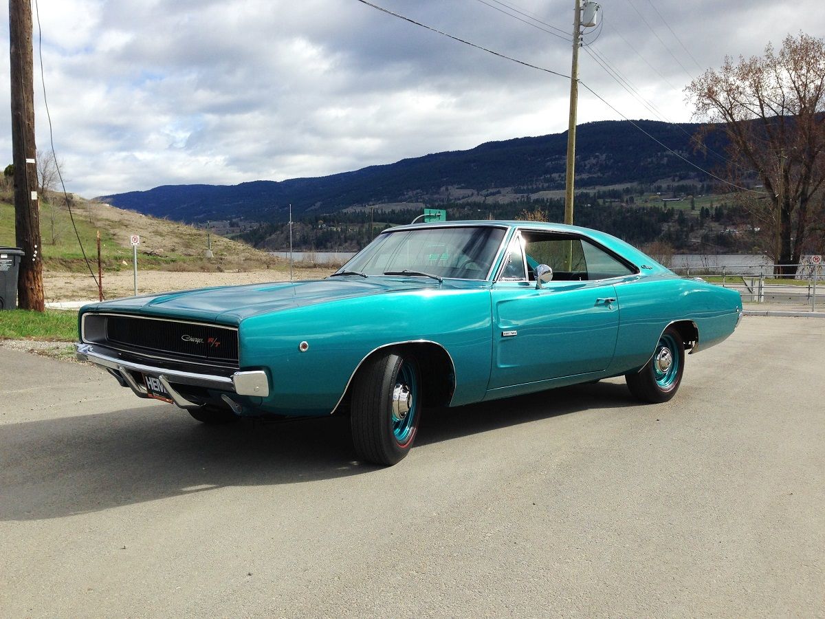 15 Fastest Classic Cars We'd Collect Today