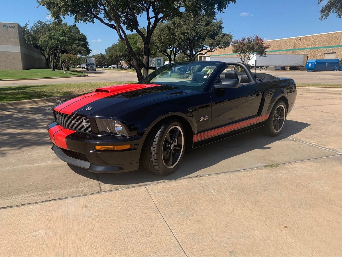 15 Photos That Show How Much The Shelby GT500 Has Changed In 50 Years