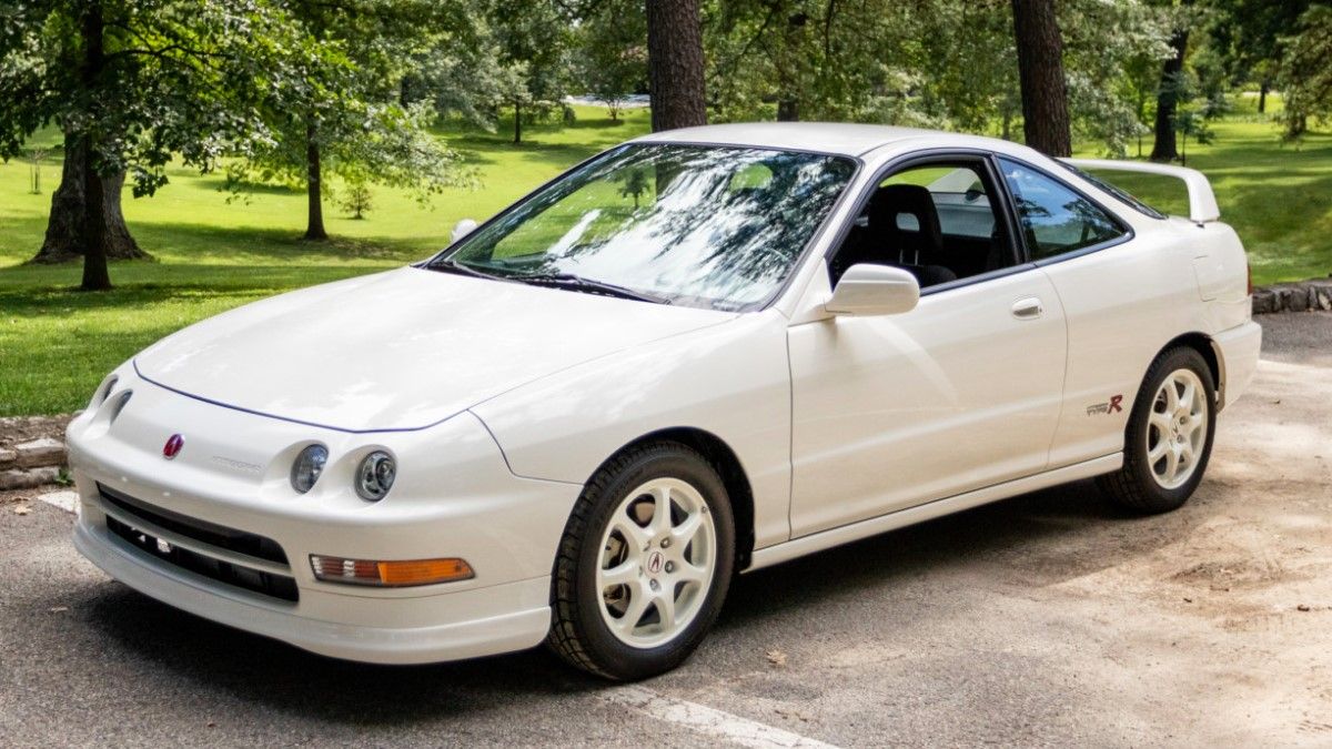5 Sports Cars From The 90s That Are Becoming More Expensive (5 That ...