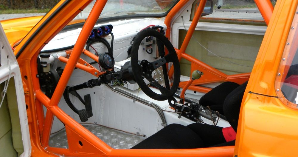 Bowtie Beemer: BMW E30 Packs A Chevy 454 LSX