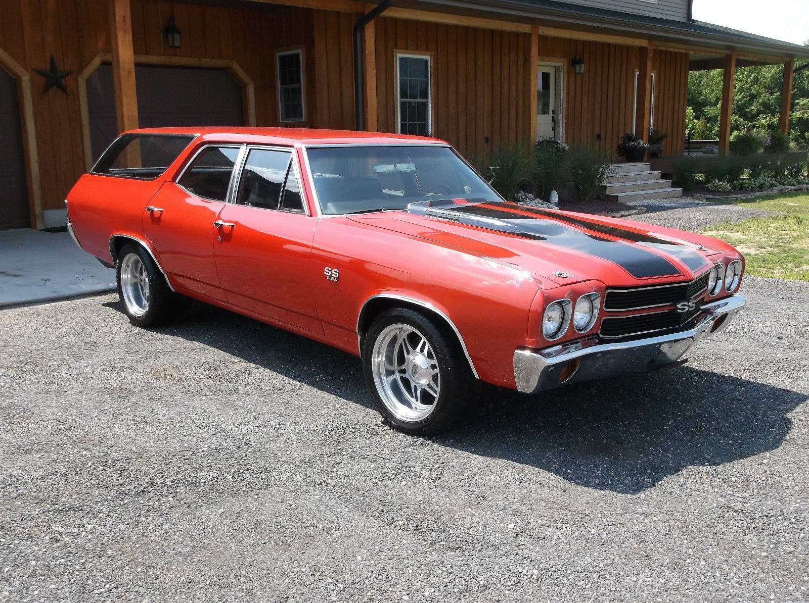 15 Photos Of Old Chevrolet Chevelles That Are Still Stunning Today