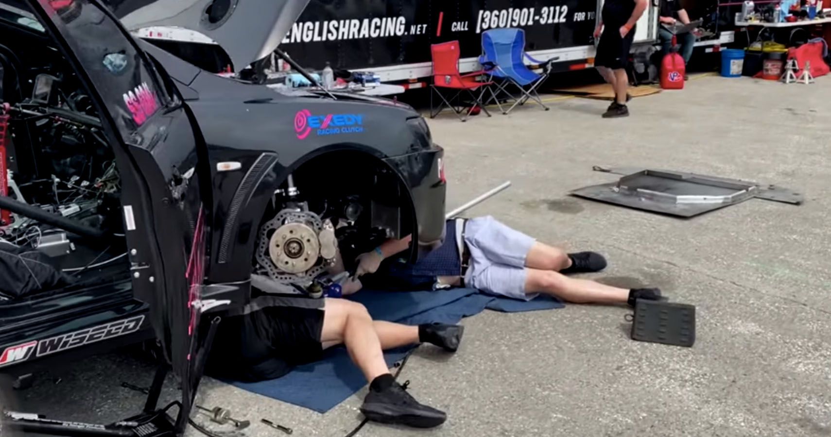 Watch A 1300 HP Lancer Evo Set A Drag Strip World Record