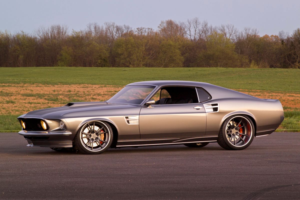 10 Muscle Cars That Look Better Modified (5 You Should Just Leave Stock)