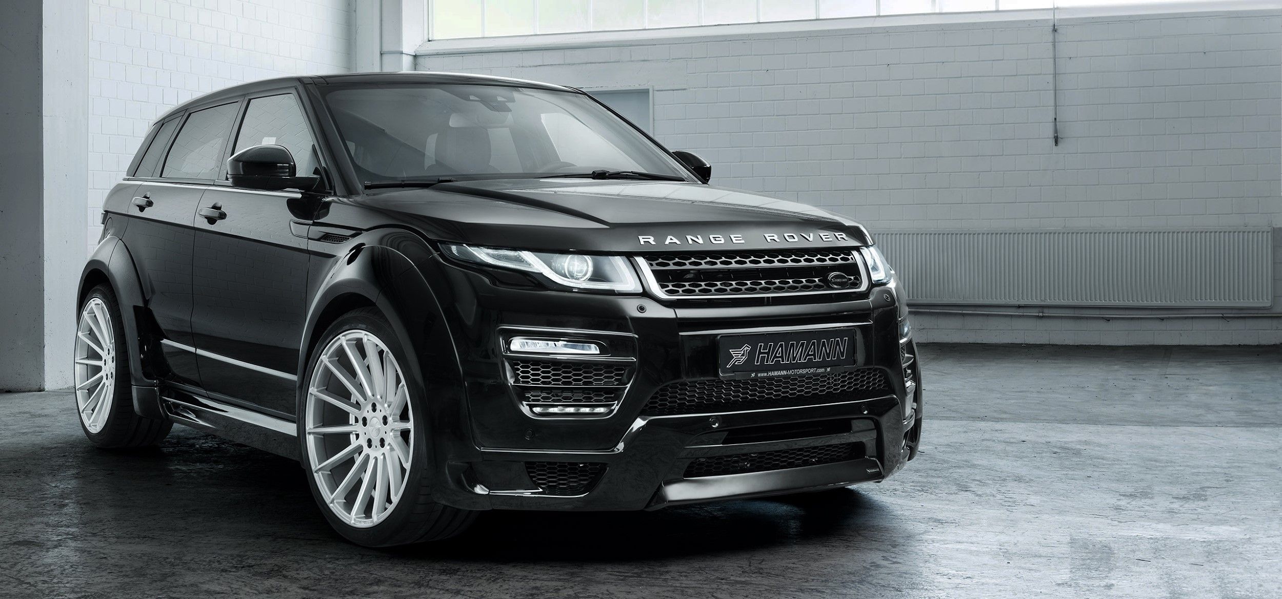 15 Pictures Of Unfortunate Land Rover Modifications