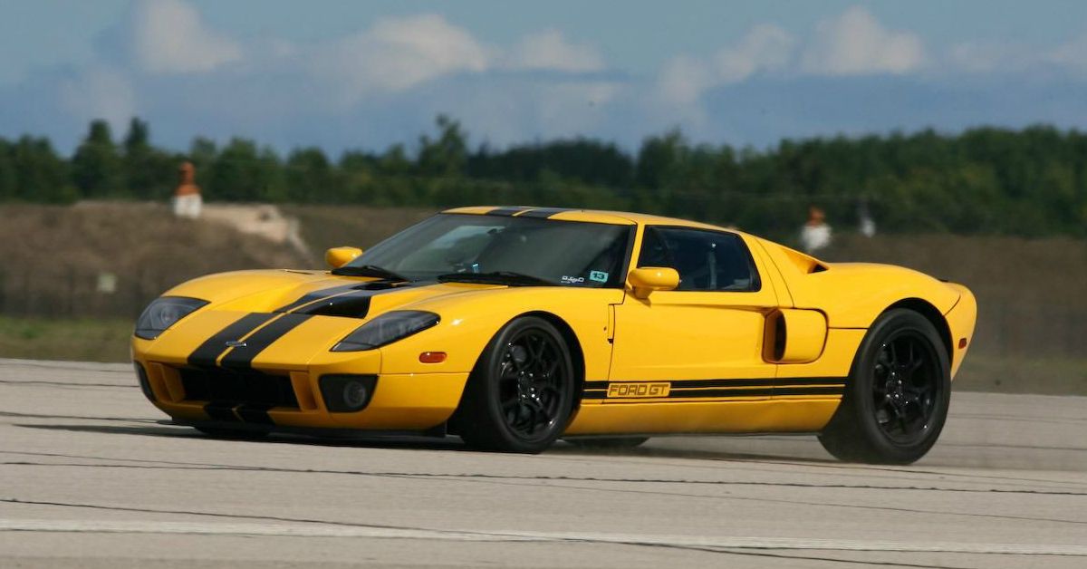 14 Most Memorable Mid-Engine Cars (And 5 Most Forgettable)