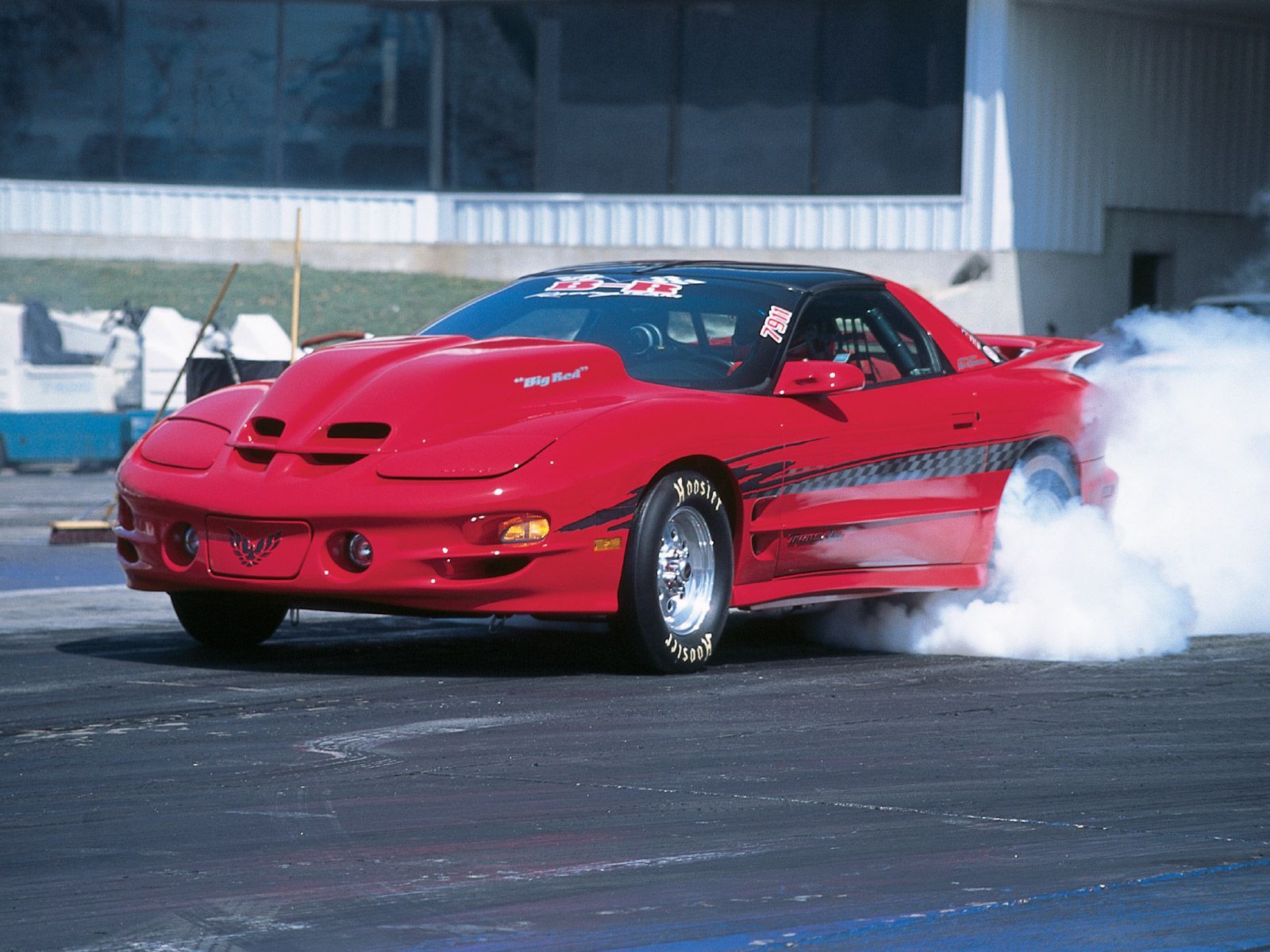 15 Beast Photos Of Muscle Cars With Oversized Engines