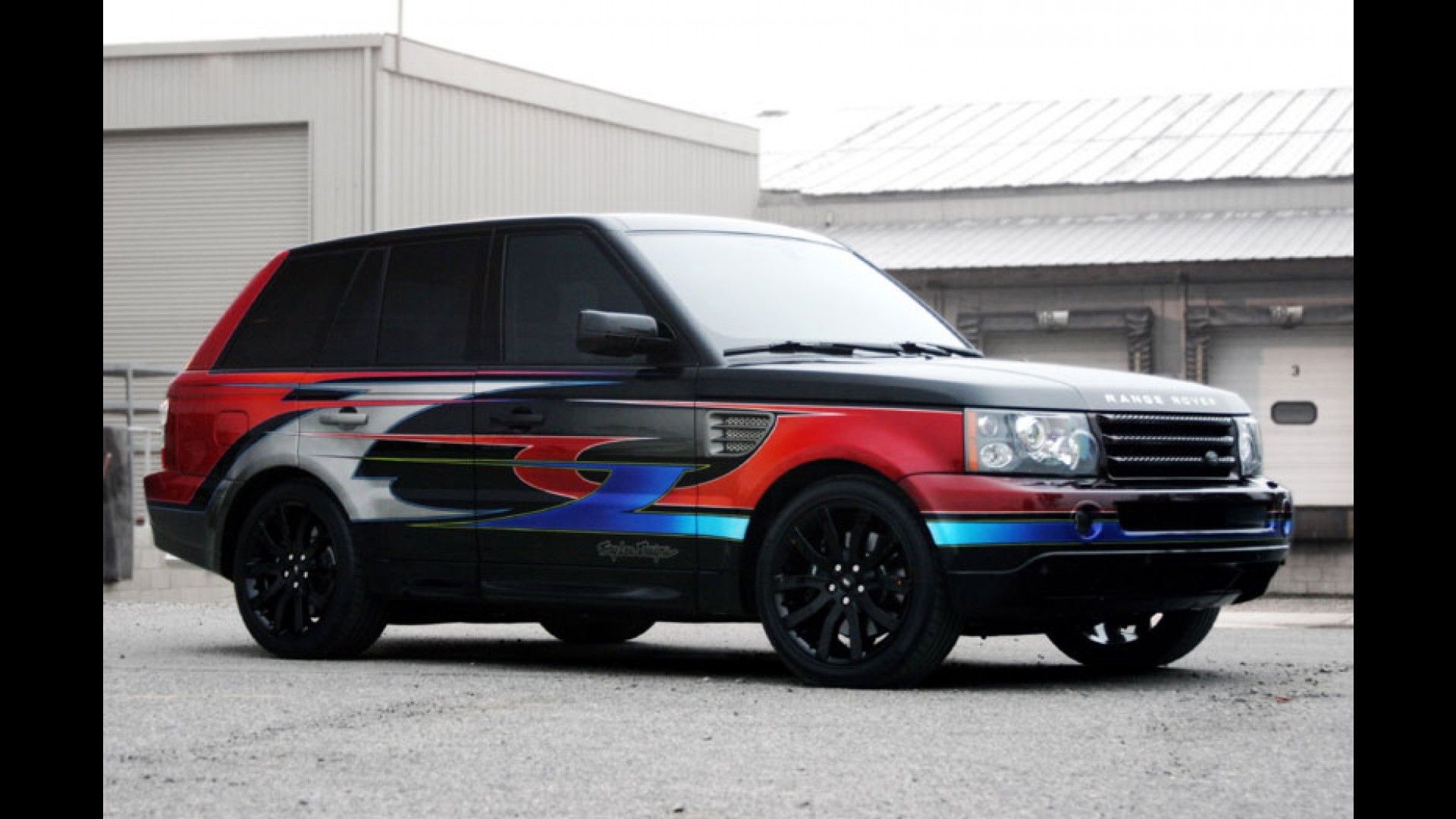 15 Pictures Of Unfortunate Land Rover Modifications