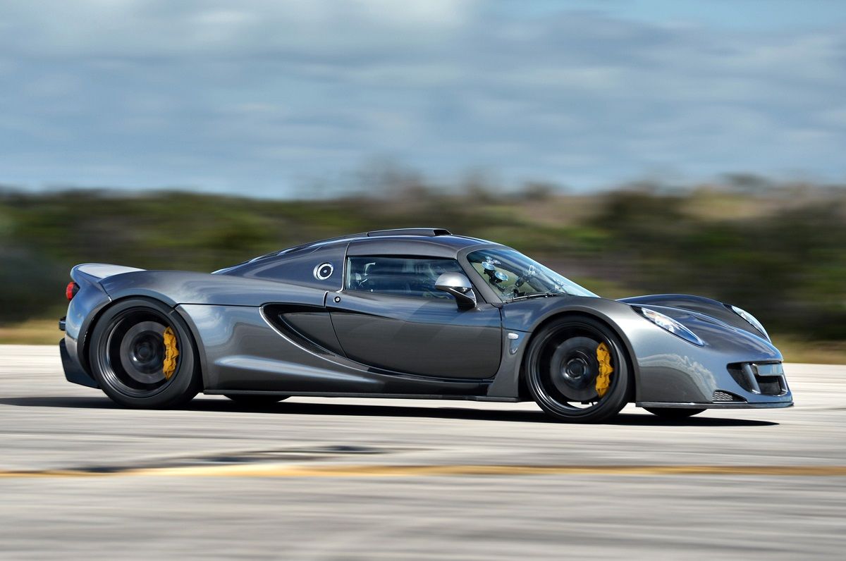 These Are The World's Fastest Sports Cars Under 3000 LBS