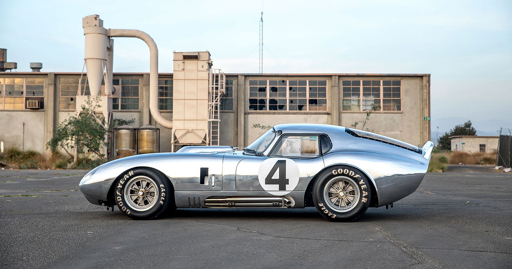 10 Things Most Gearheads Don't Know About The 1964 Shelby Cobra Daytona ...
