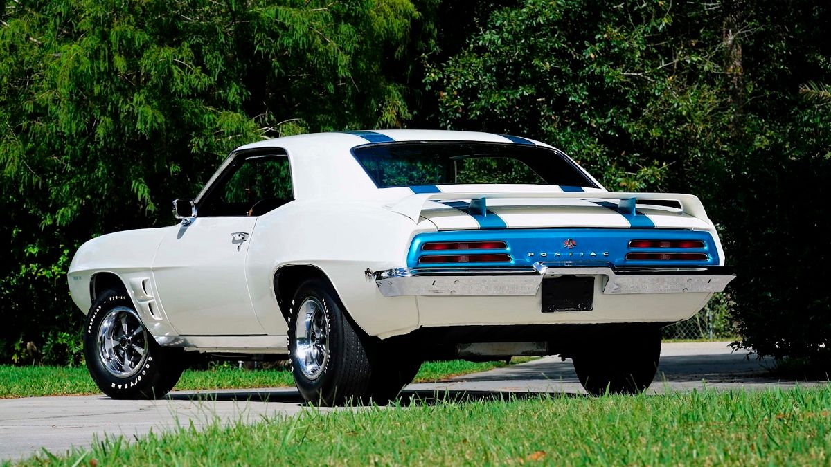 15 Things You Need To Know About The Pontiac Firebird Trans Am