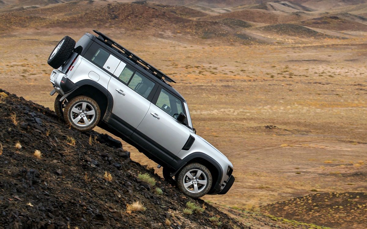 14 Indestructible Vehicles For Surviving A Desert Drive