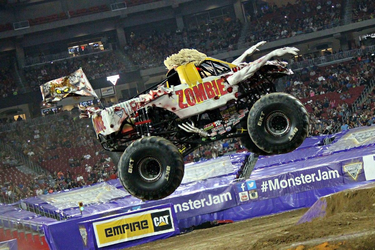 15 Action-Filled Fun Facts About Monster Truck Racing