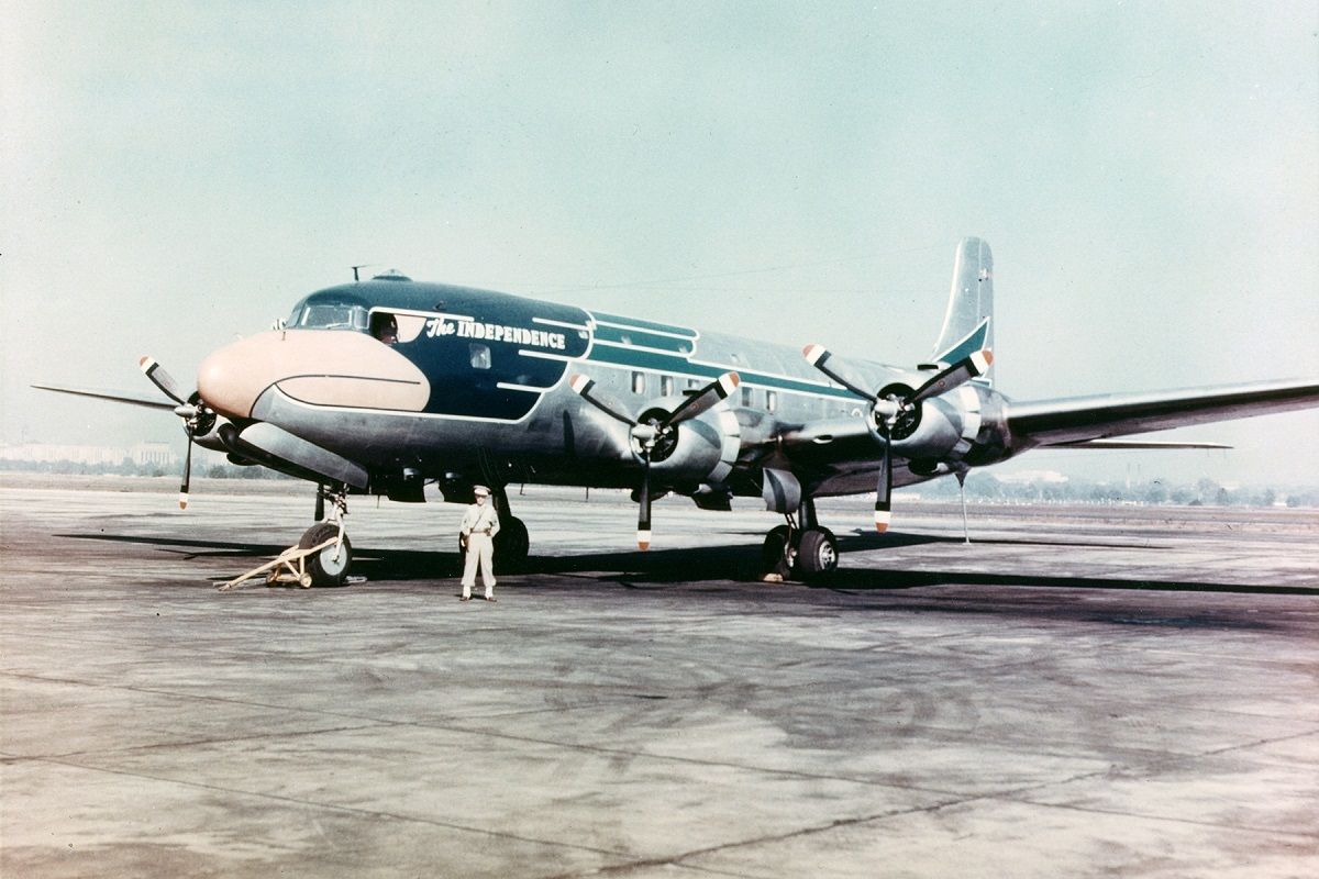 15 Stunning Images Of The Evolution Of Air Force One