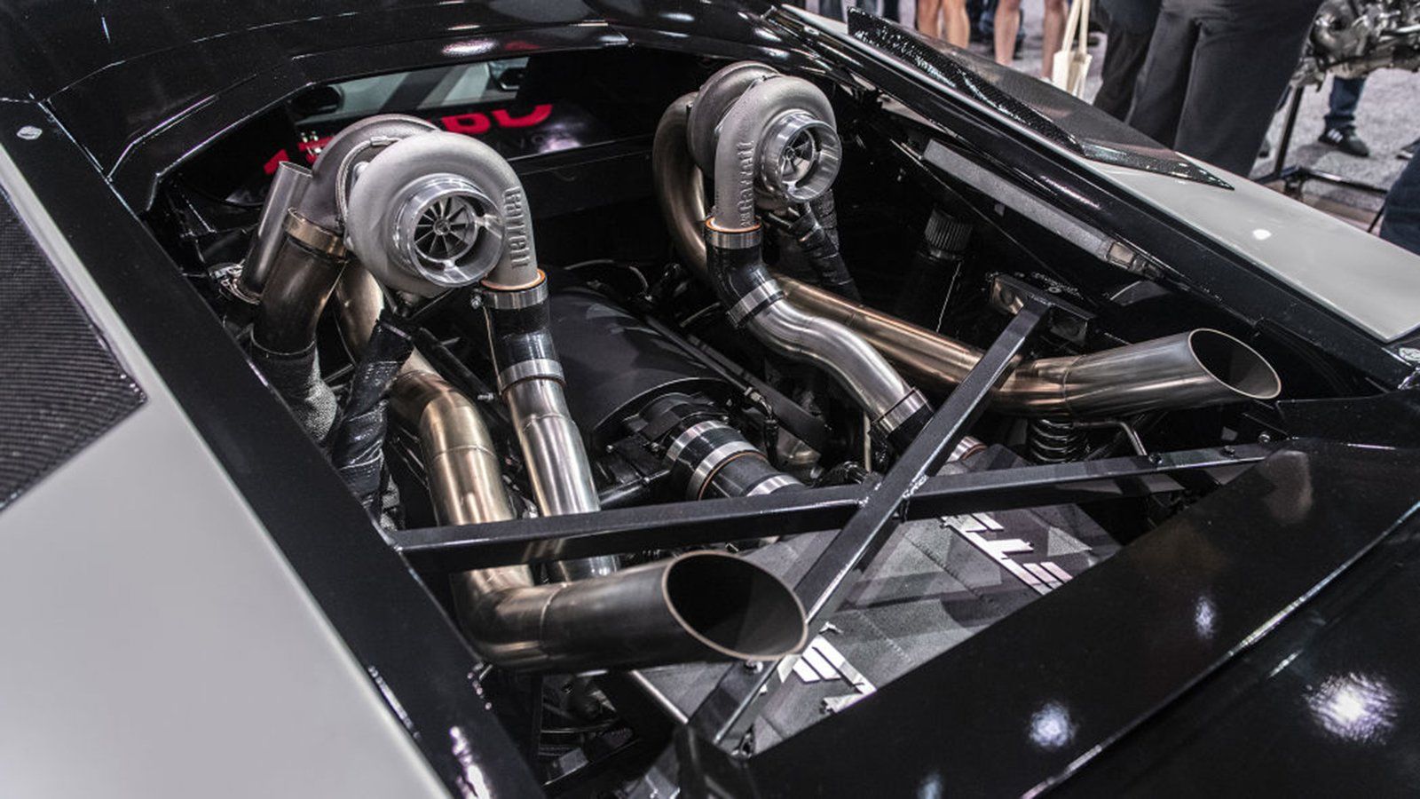 15 Pics Of Cars With Modified Engines Every Gearhead Needs To See