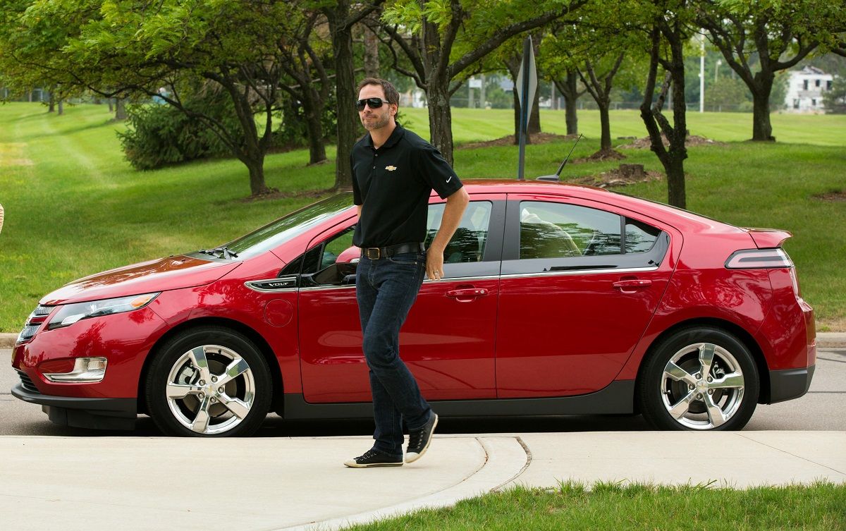 15 Famous Racecar Drivers Who Drive Beaters On A Daily Basis