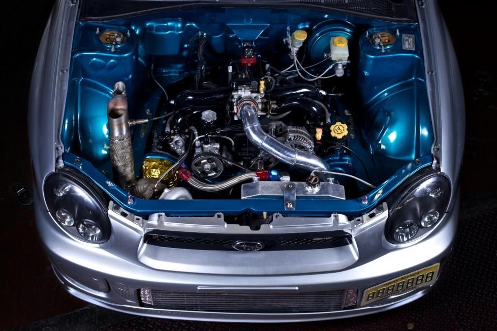 15 Pics Of Cars With Modified Engines Every Gearhead Needs To See