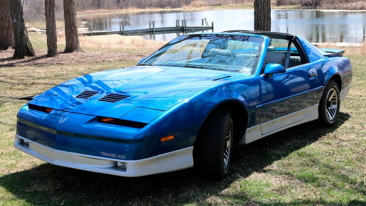 15 Things You Need To Know About The Pontiac Firebird Trans Am