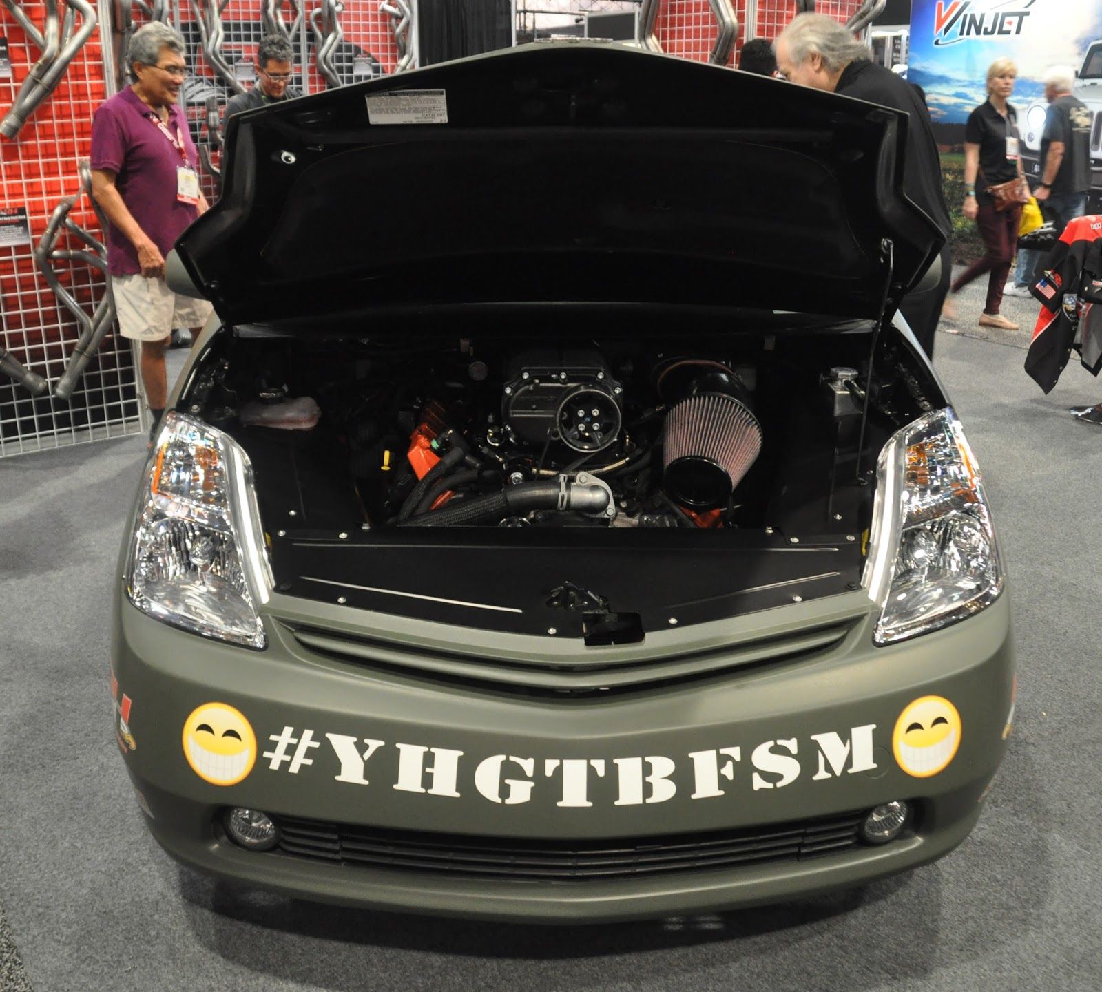 15 Pics Of Cars With Modified Engines Every Gearhead Needs To See