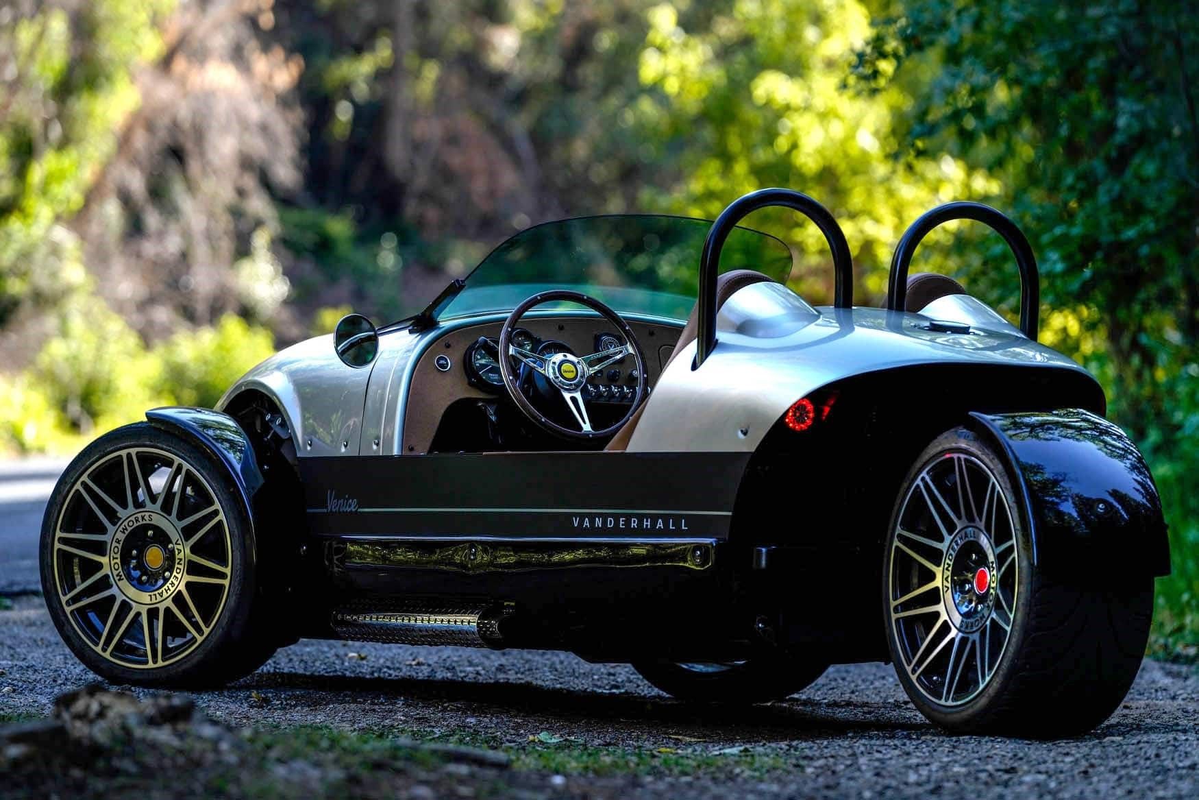 15 Sickest Three-Wheeled Cars You Never Knew About