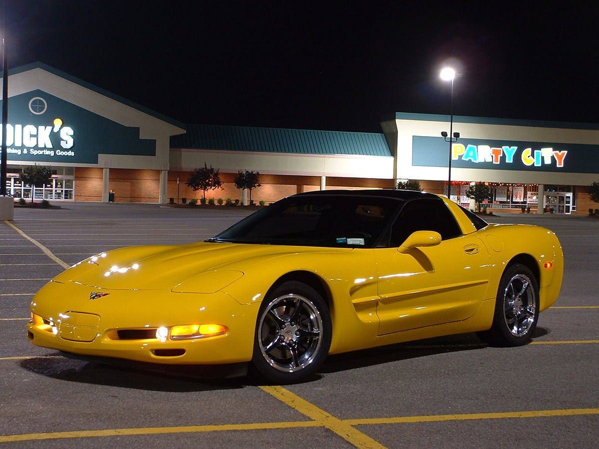 10 Cars That Look Amazing In Yellow (5 That Look Hideous)