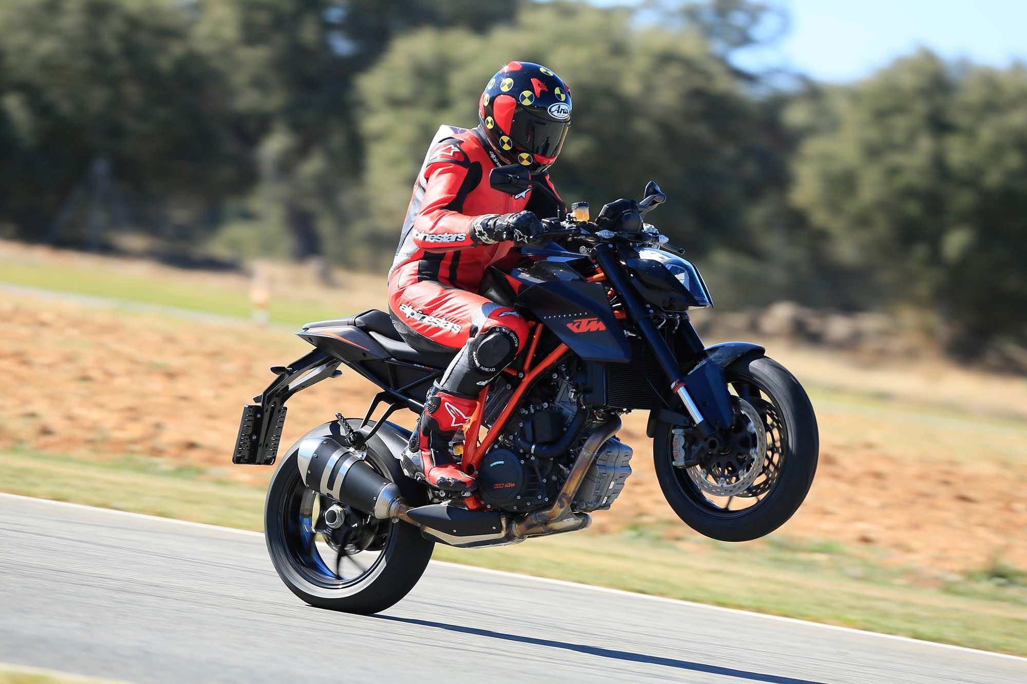 15 Street Legal Superbikes That Take Less Than 3 Seconds To 60 MPH