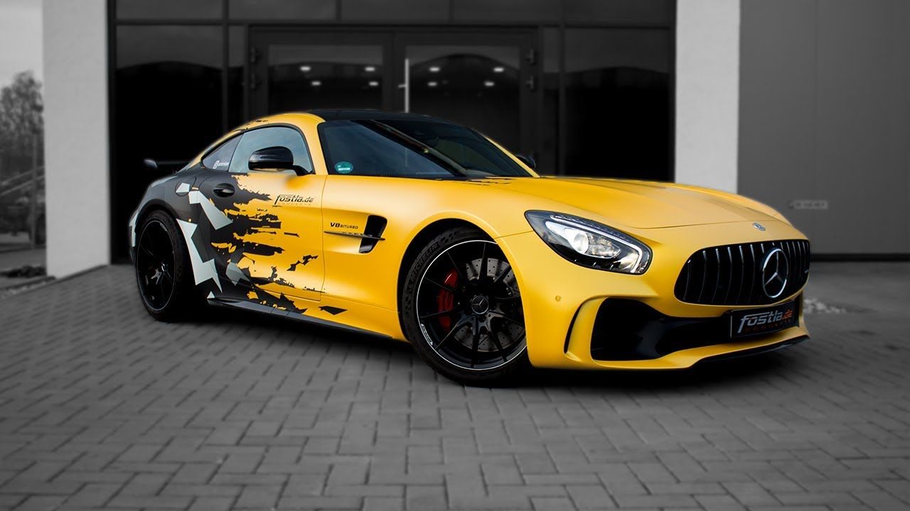 15 Photos Of Supercar Vinyl Wraps That Paid Off