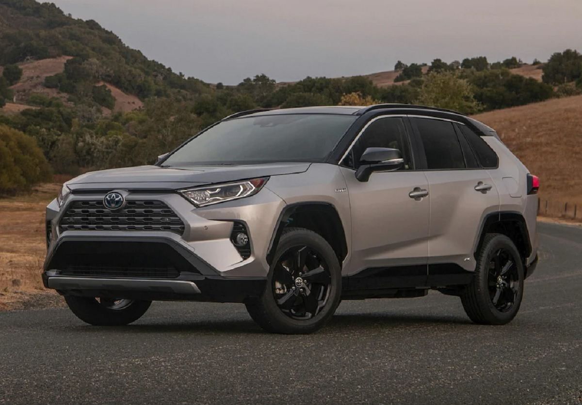 The Best Fully-Loaded Cars For Less Than $40,000