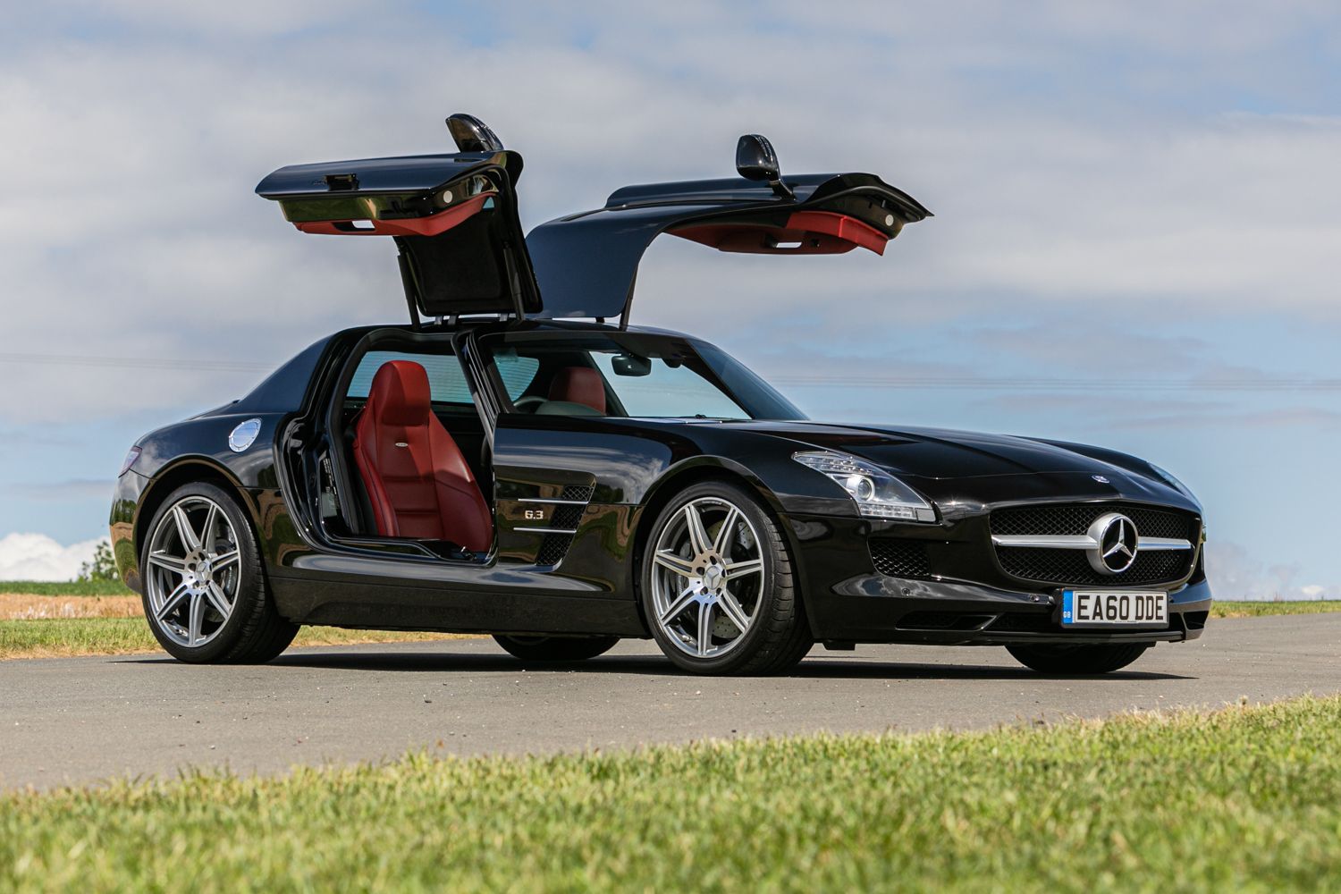 Nothing Sounds Better Than These 10 Supercars