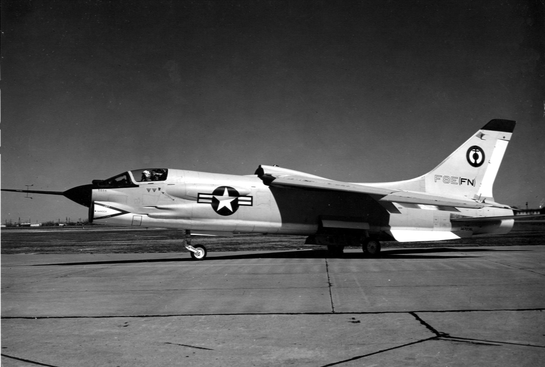 The Last Gunfighter : The Vought F-8 Crusader Fighter Jet