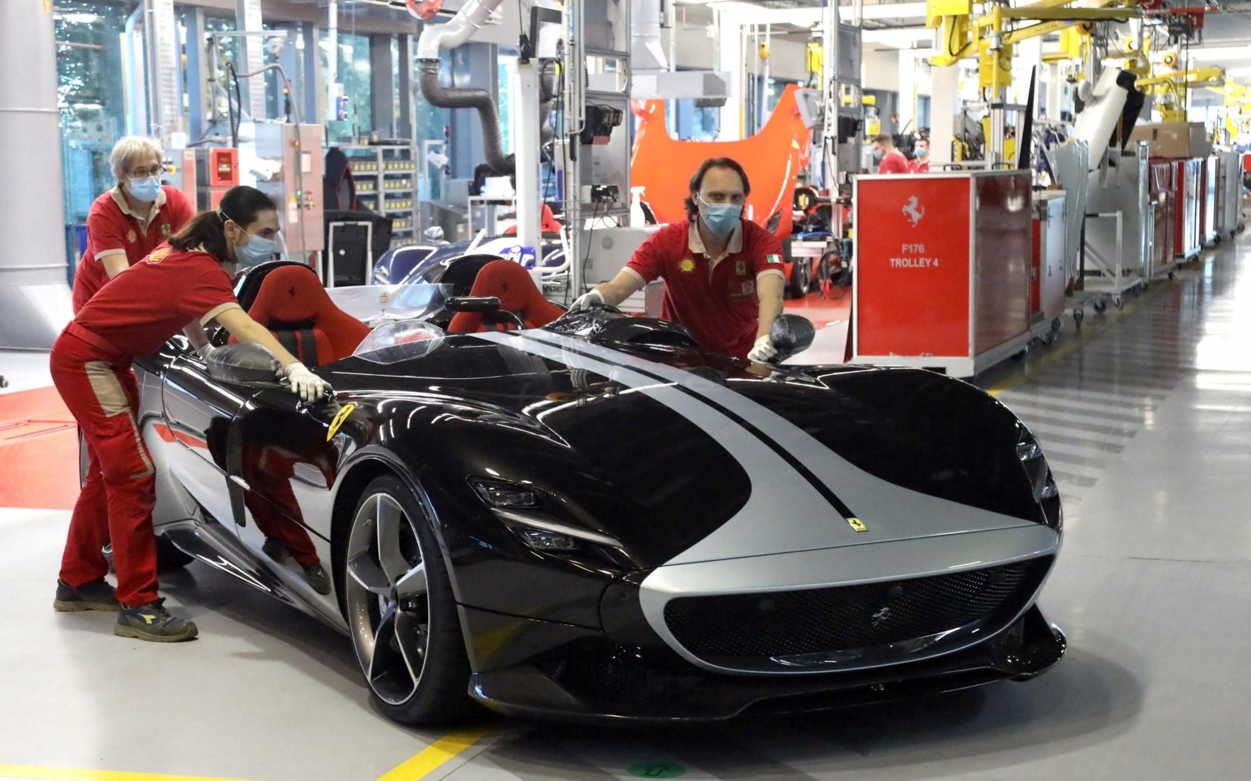 10 Rules Every Ferrari Employee Has To Follow