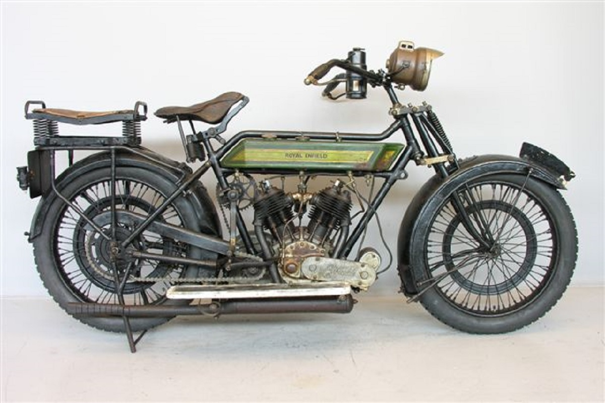 The First 16 Motorcycles Ever Produced
