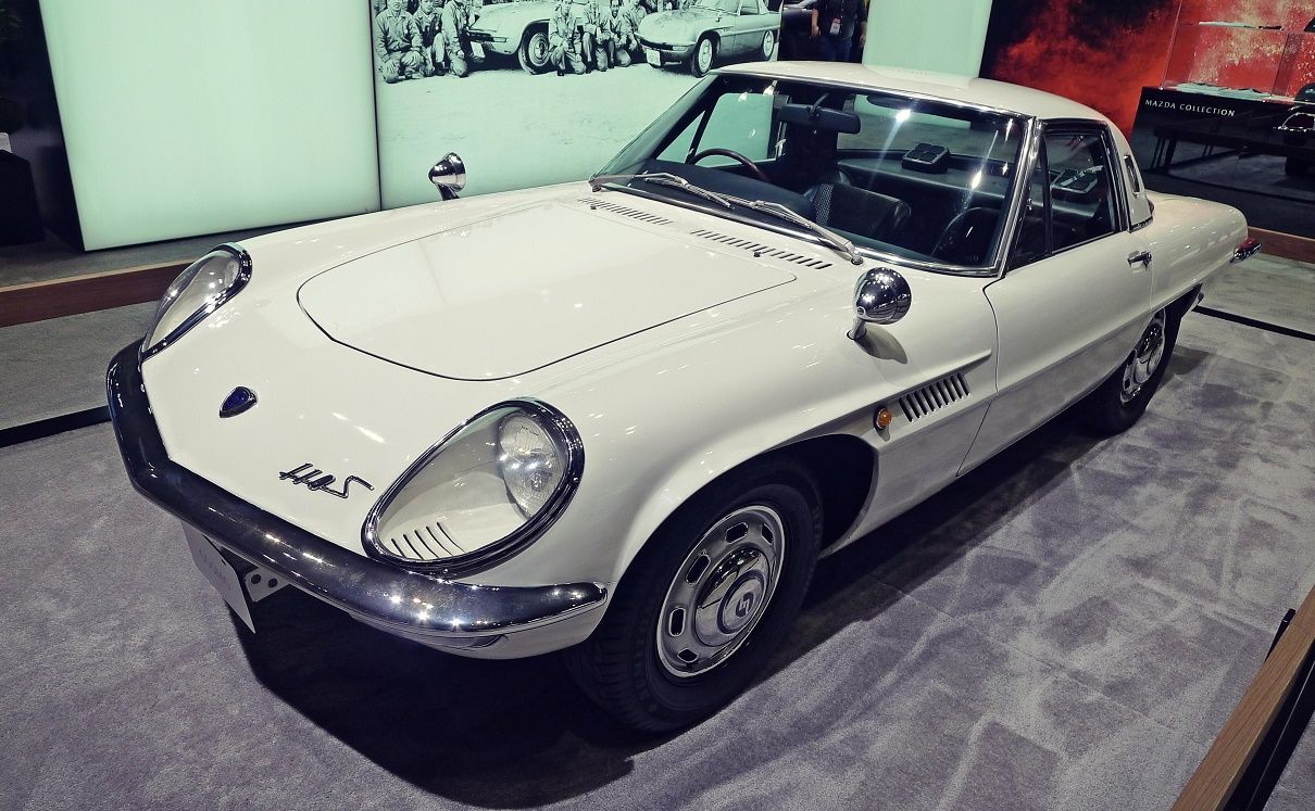 Here Are The 10 Most Stunning Japanese Classic Cars We've Ever Seen