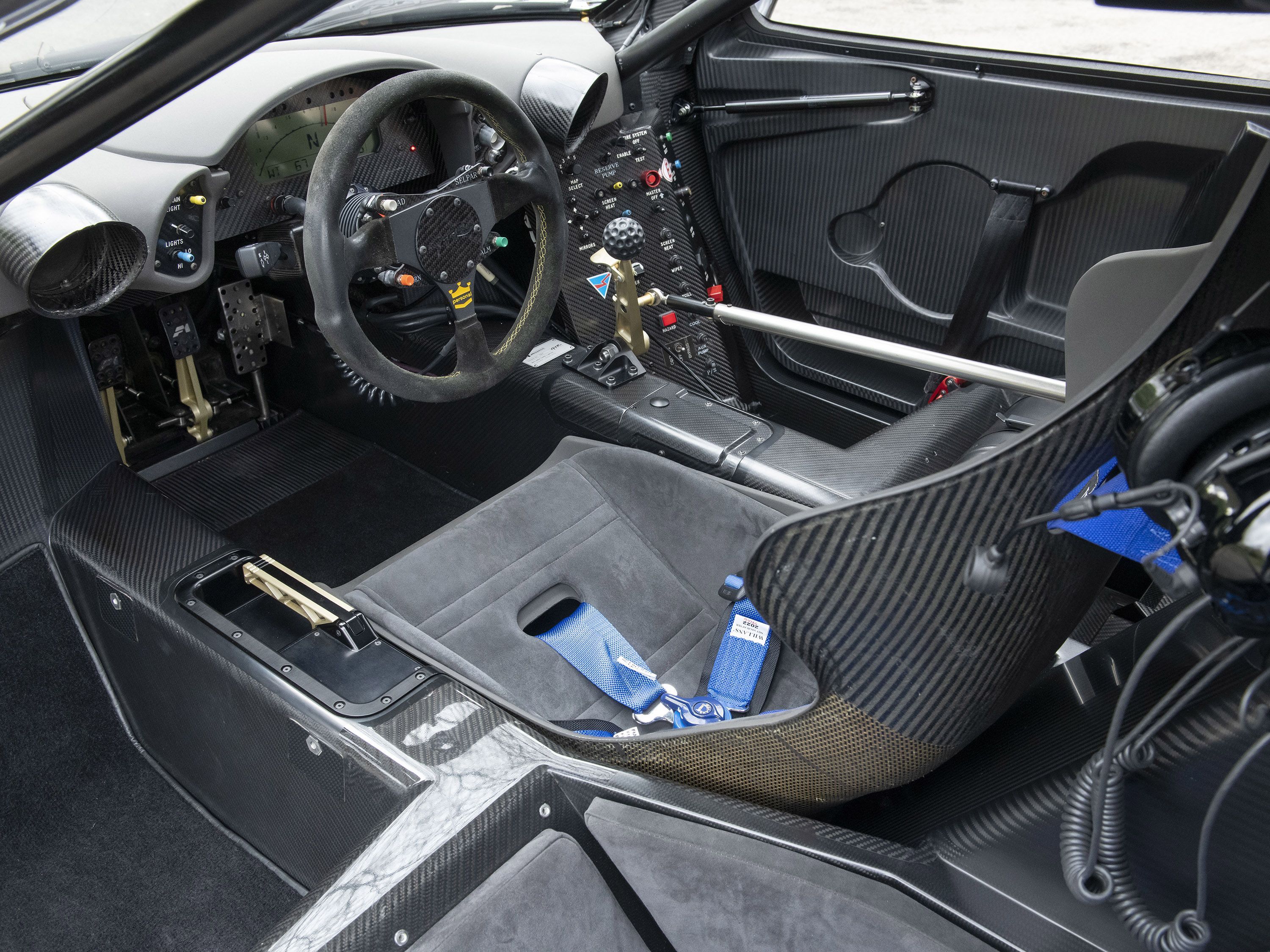 Opinion There Needs To Be More Cars With A Central Driver Seat