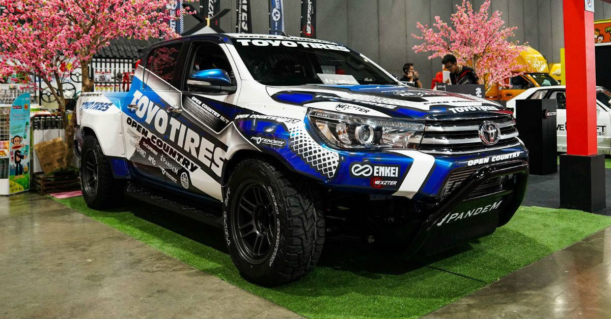 We Can't Stop Staring At These Modified Japanese Pickup Trucks