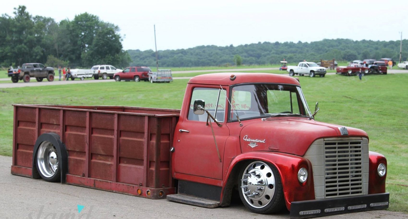 10 Slammed Trucks That Actually Look Great
