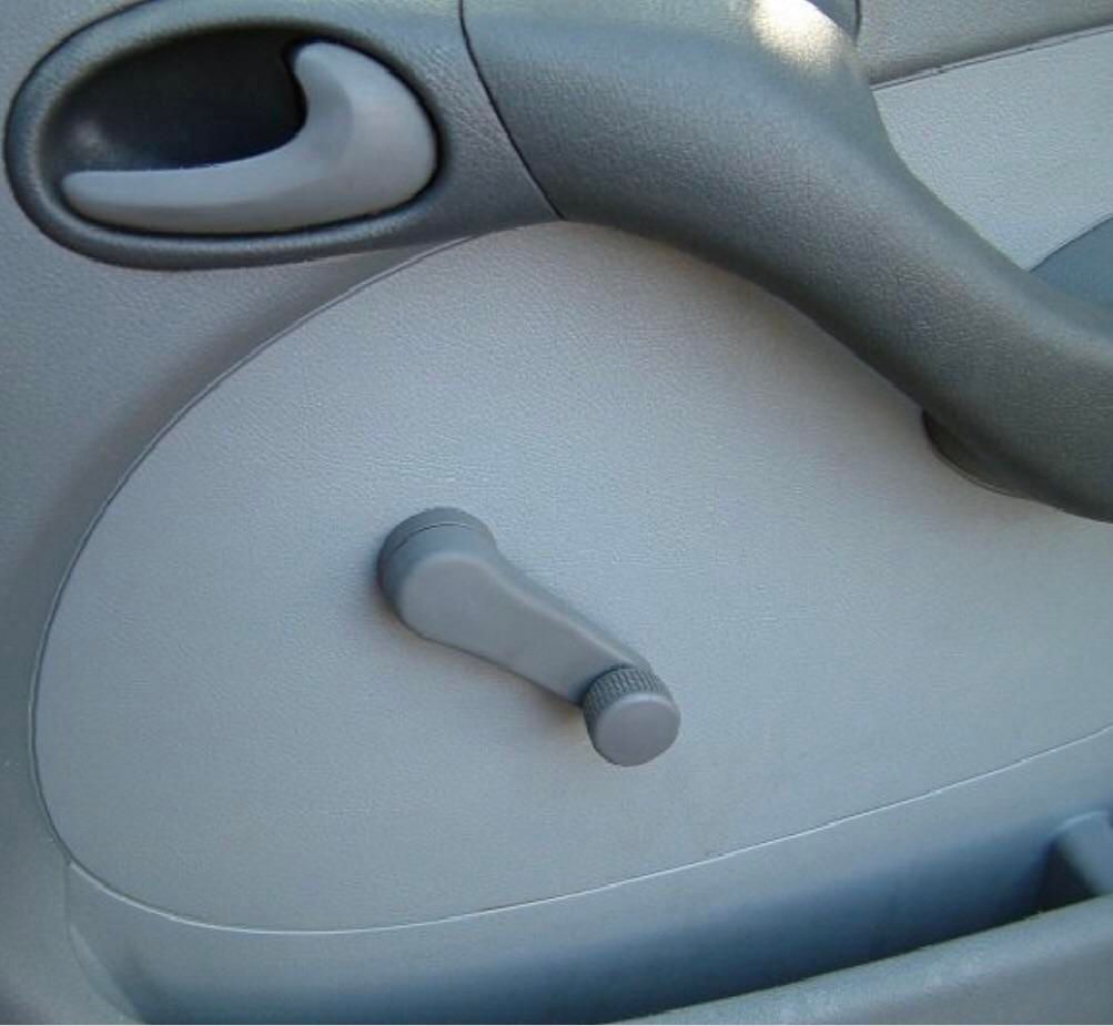 10 Car Design Features You Don’t See Anymore