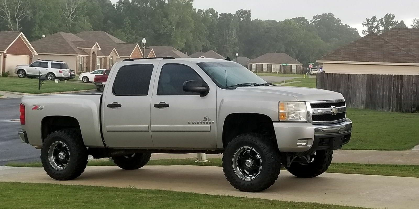 9 Used Pickups That Are Surprisingly Cheap (And 1 That's Priceless)