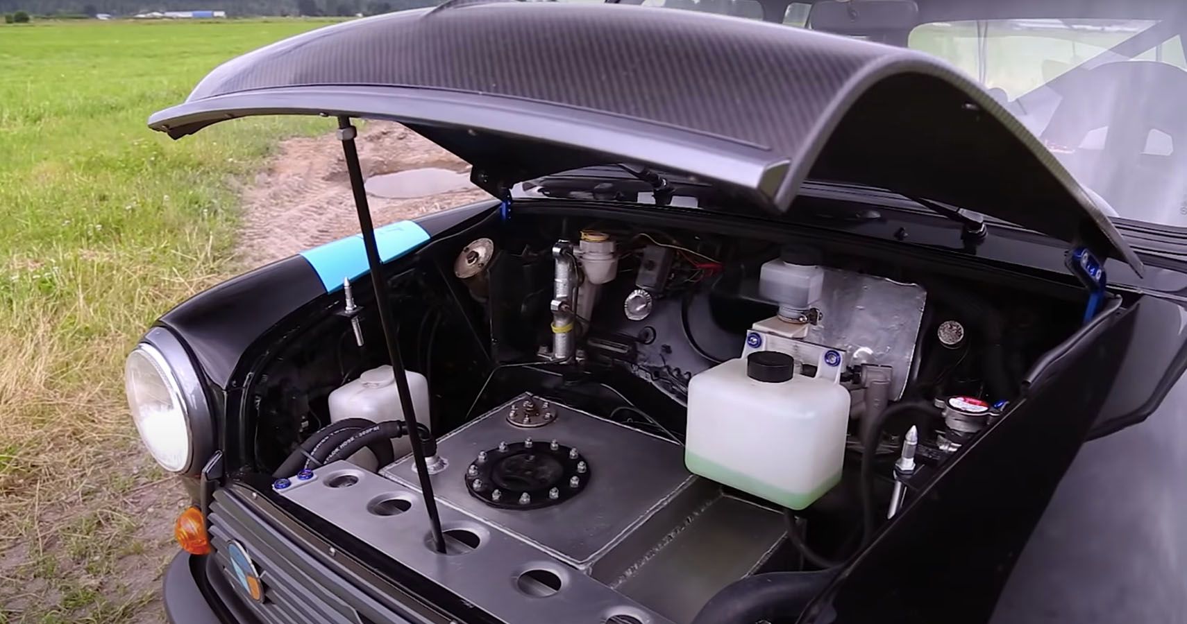 Swapped! Mid-Engined Mini Gets A Kawasaki Ninja's 13,000-RPM Engine