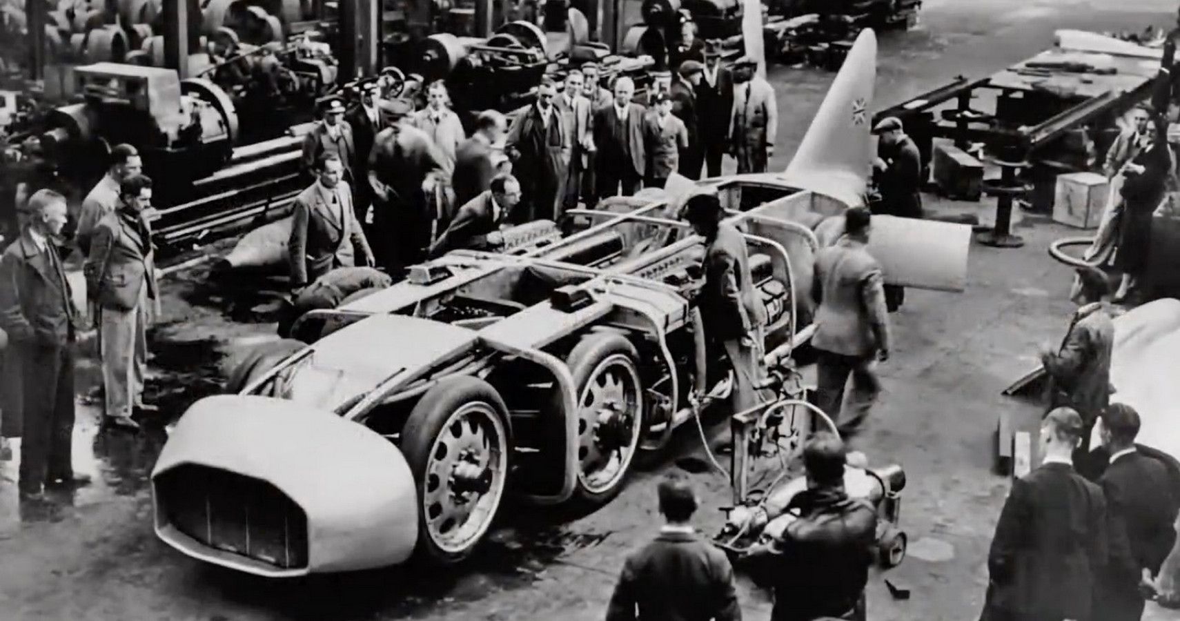 These Are The 10 Fastest Land Speed Record Cars Ever