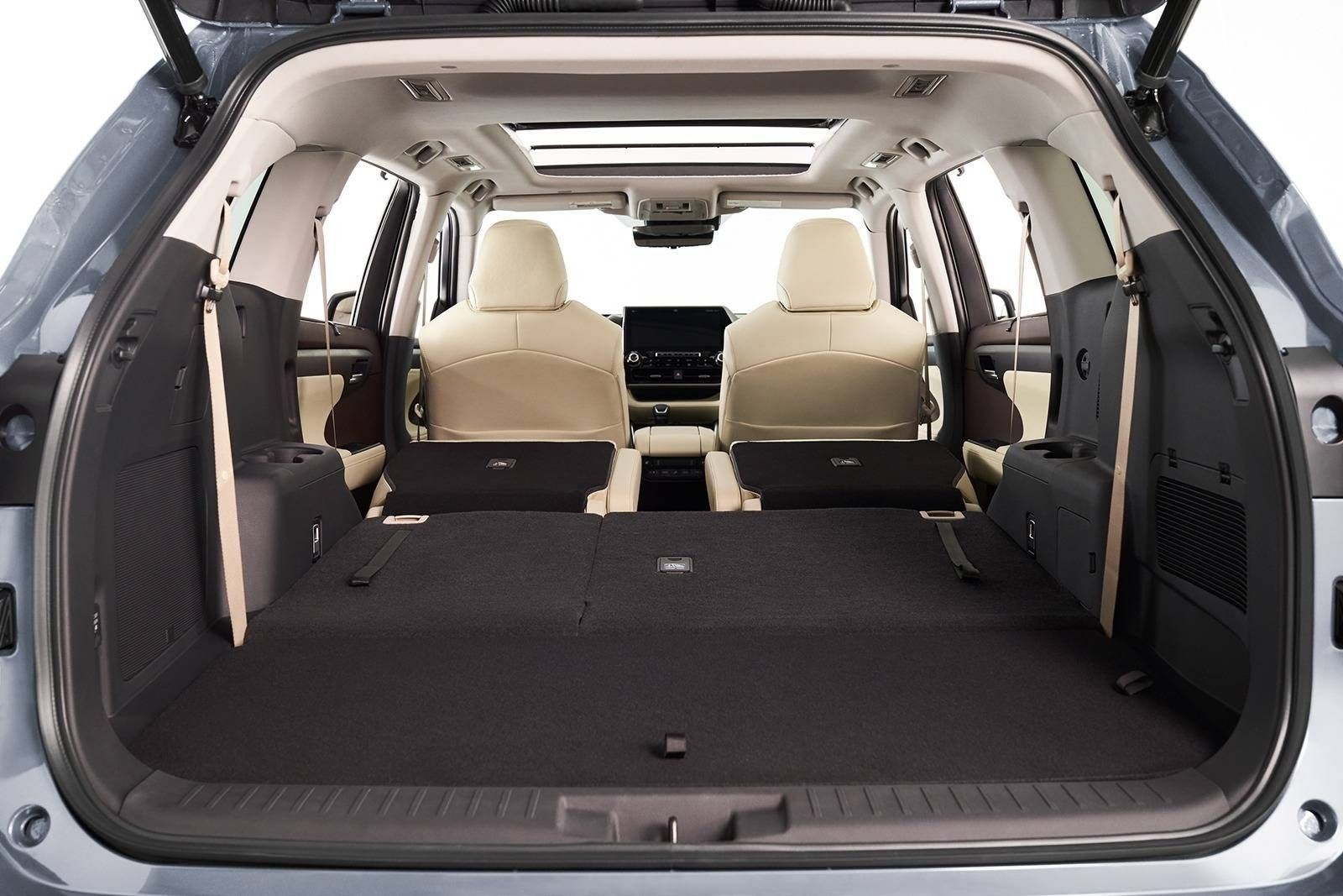 The Biggest Differences Between Toyota's RAV4 And Highlander