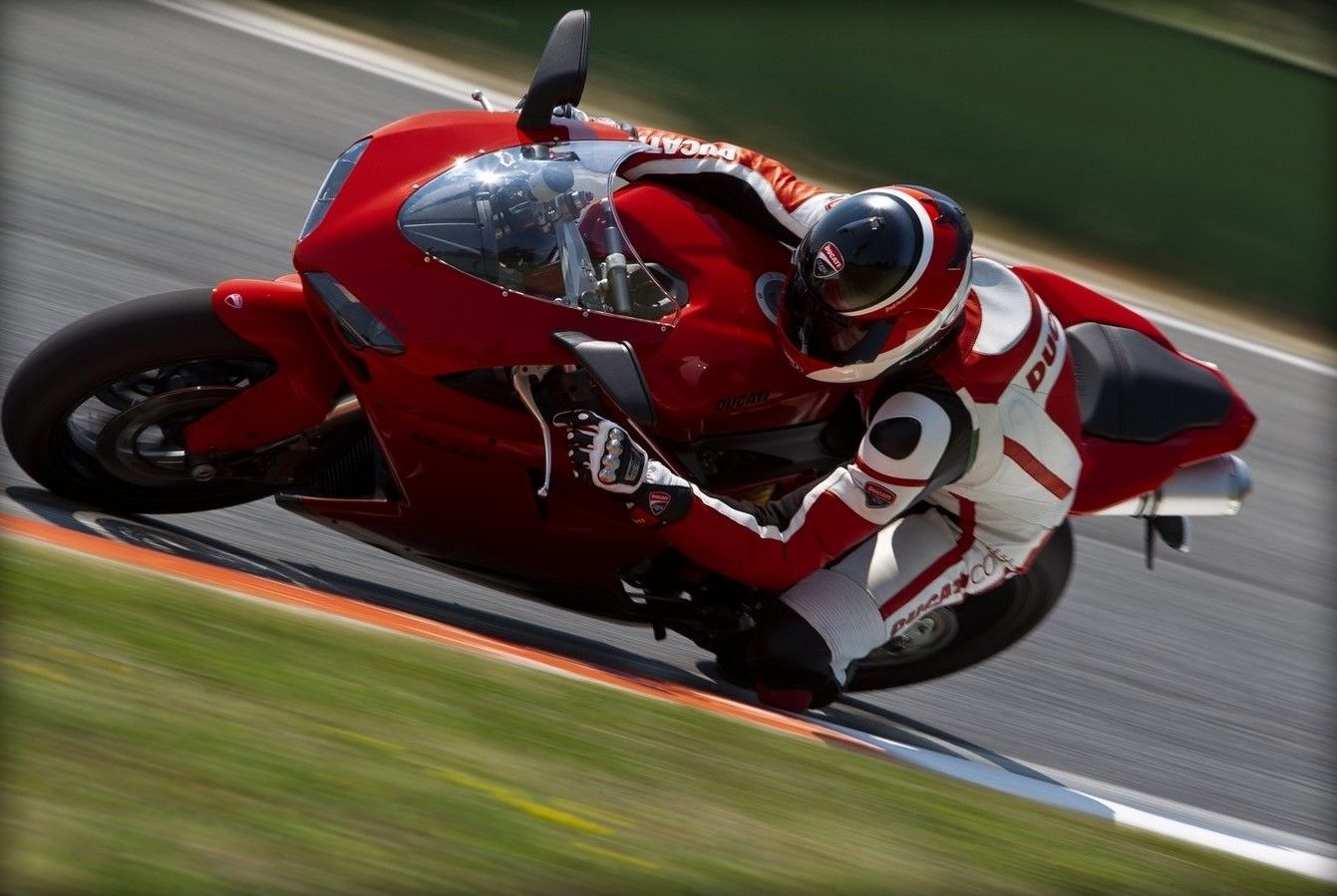 Here's What's Special About The Ducati 848 Evo